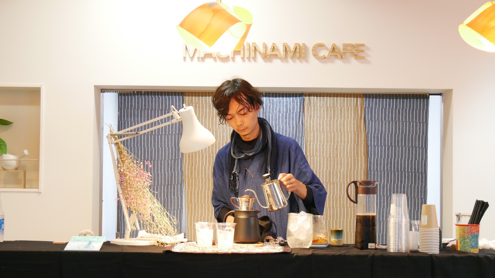 福岡よしもと芸人カイラさんとHAMA COFFEE の濱さんと一緒に浪漫寄席を開催しました。 | 巡る福岡