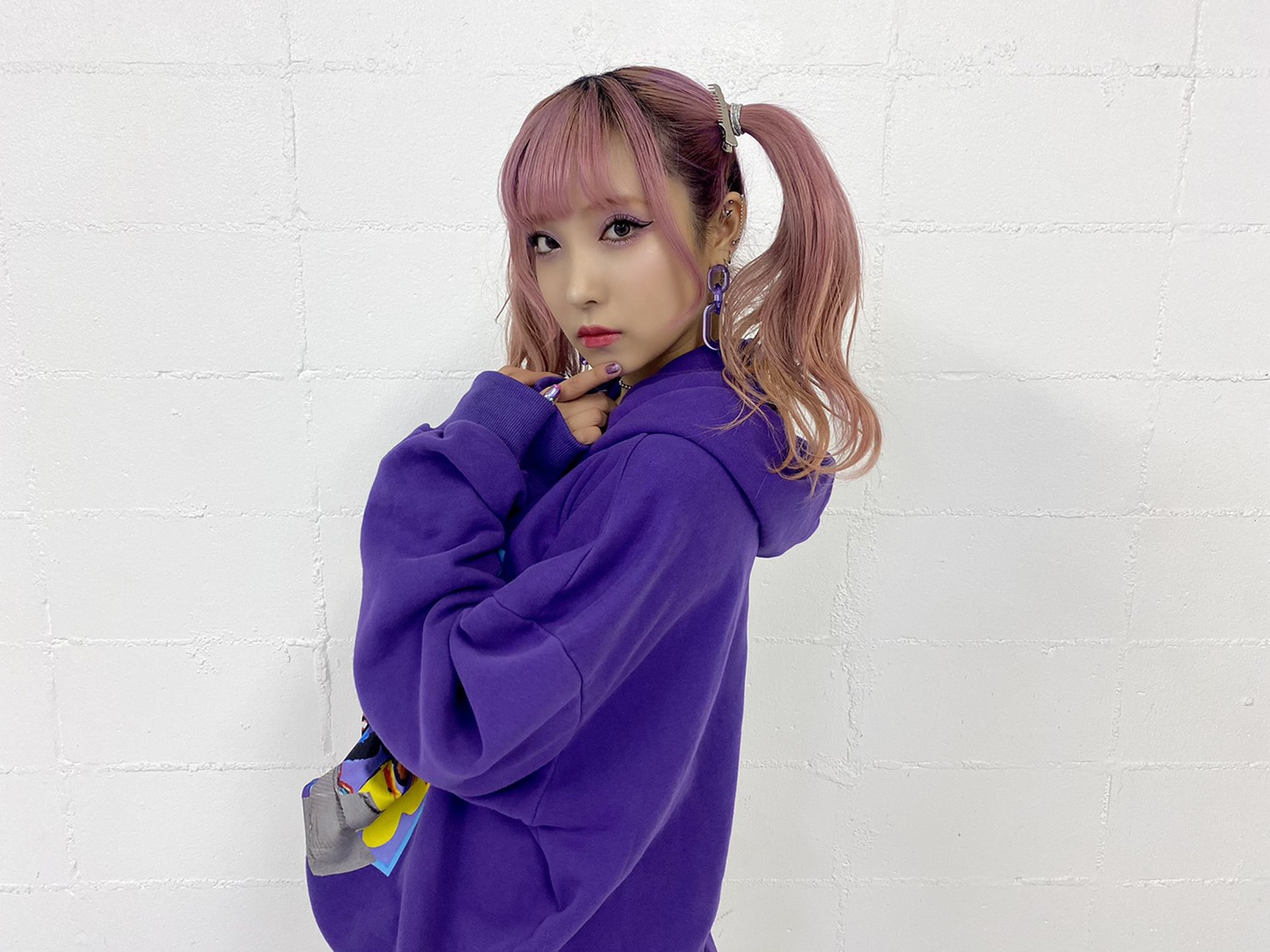 MV『Shining Star』エモーショナ・ル・ルカ コメント | POPPiNG EMO OFFICIAL WEBSITE