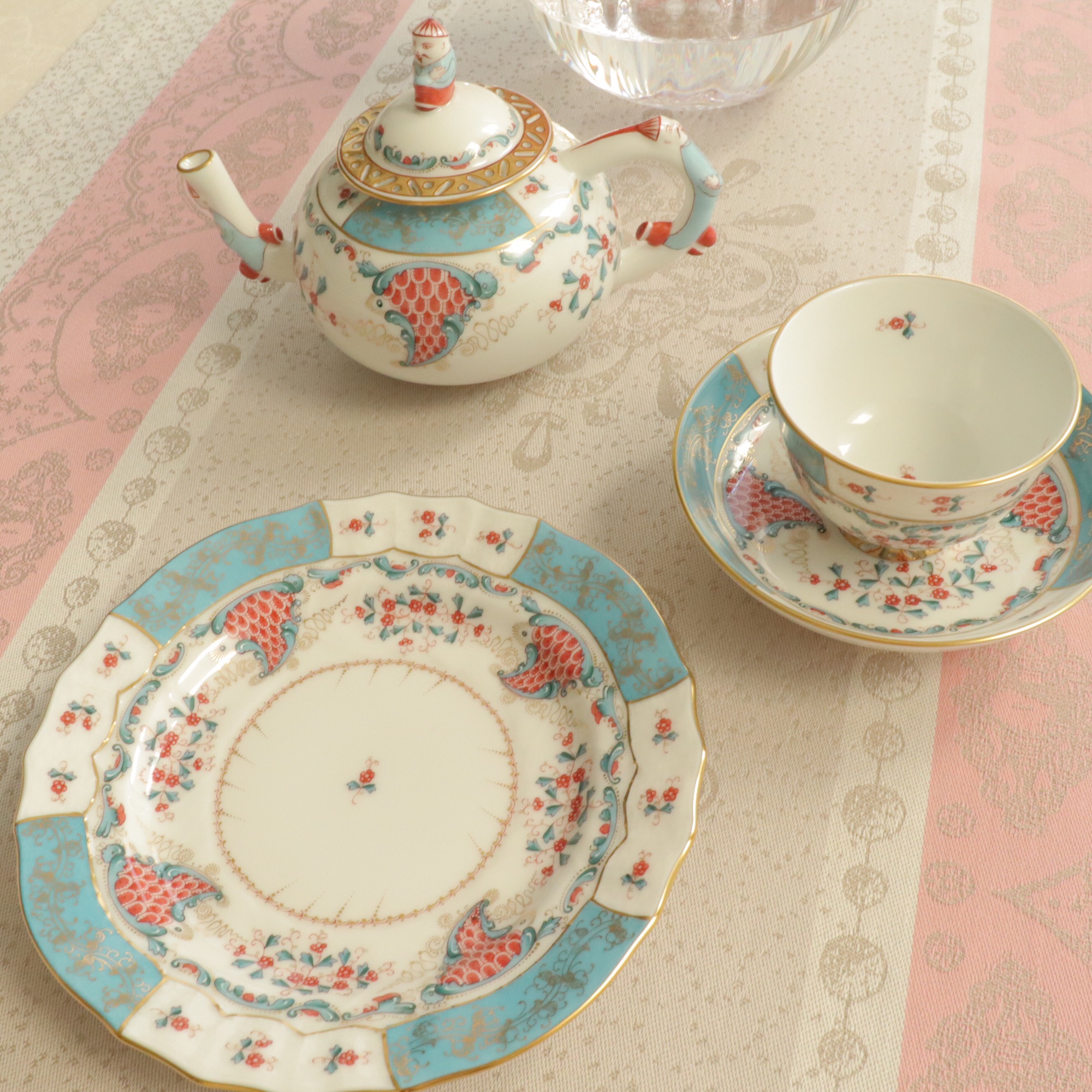 Cornucopia: 角笛 | TRUE LUXURY Cornucopia: 角笛 | TRUE LUXURY