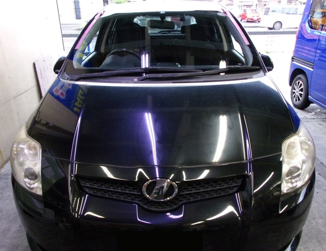 トヨタ・オーリス（NZE151）飛び石によるフロントガラス交換事例 | トヨタ車のフロントガラス交換修理の事例紹介『ジャパンオートガラス』