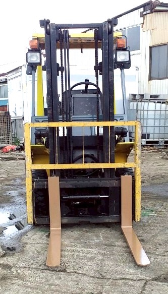 TCMフォークリフト サイドスライド ヤフオク出品中 | アレー鈑金塗装's Ownd