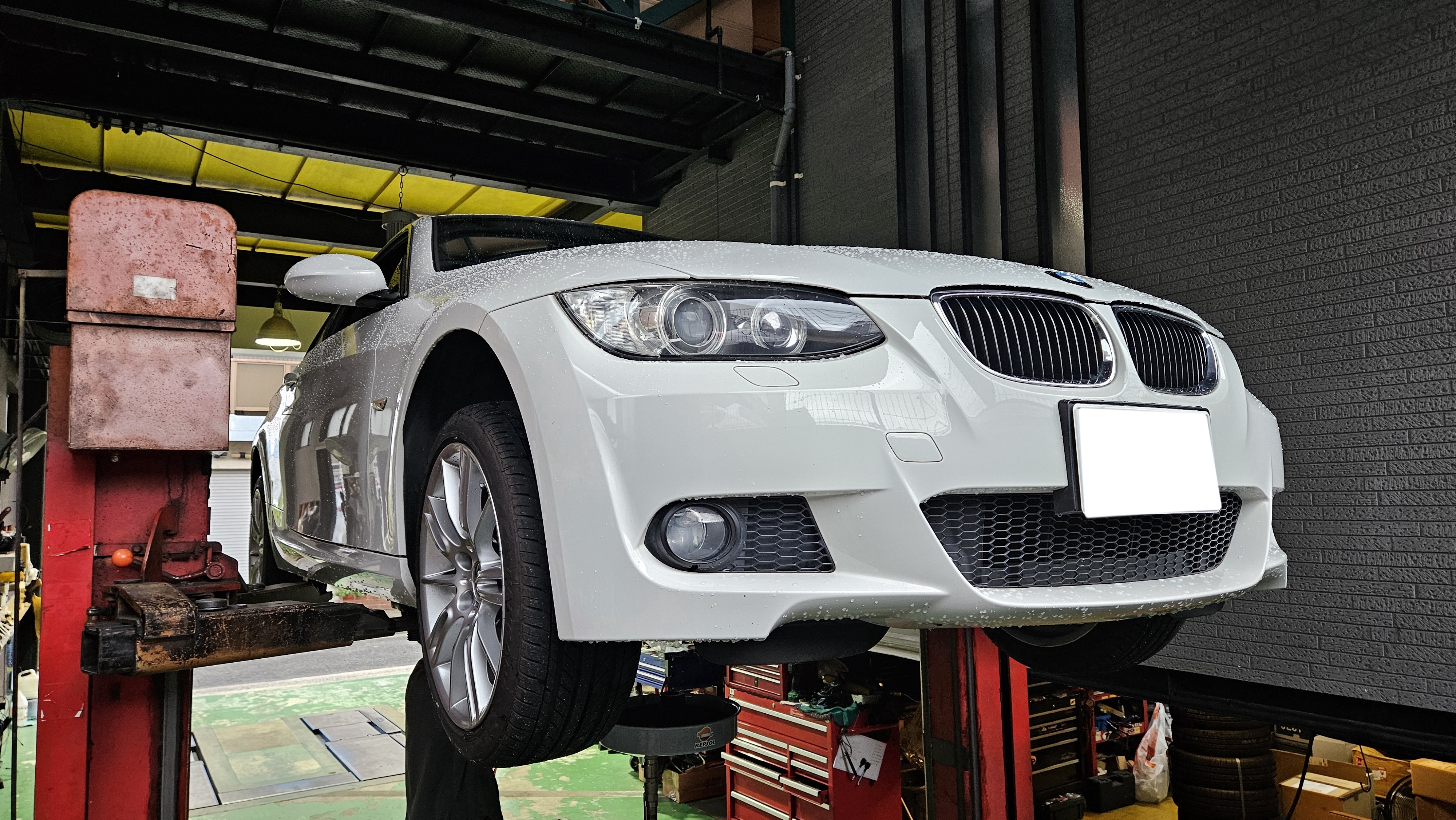 BMW E92 320i ATF交換、アウディ Q8&フィット オイル交換！ | POLE POSITION