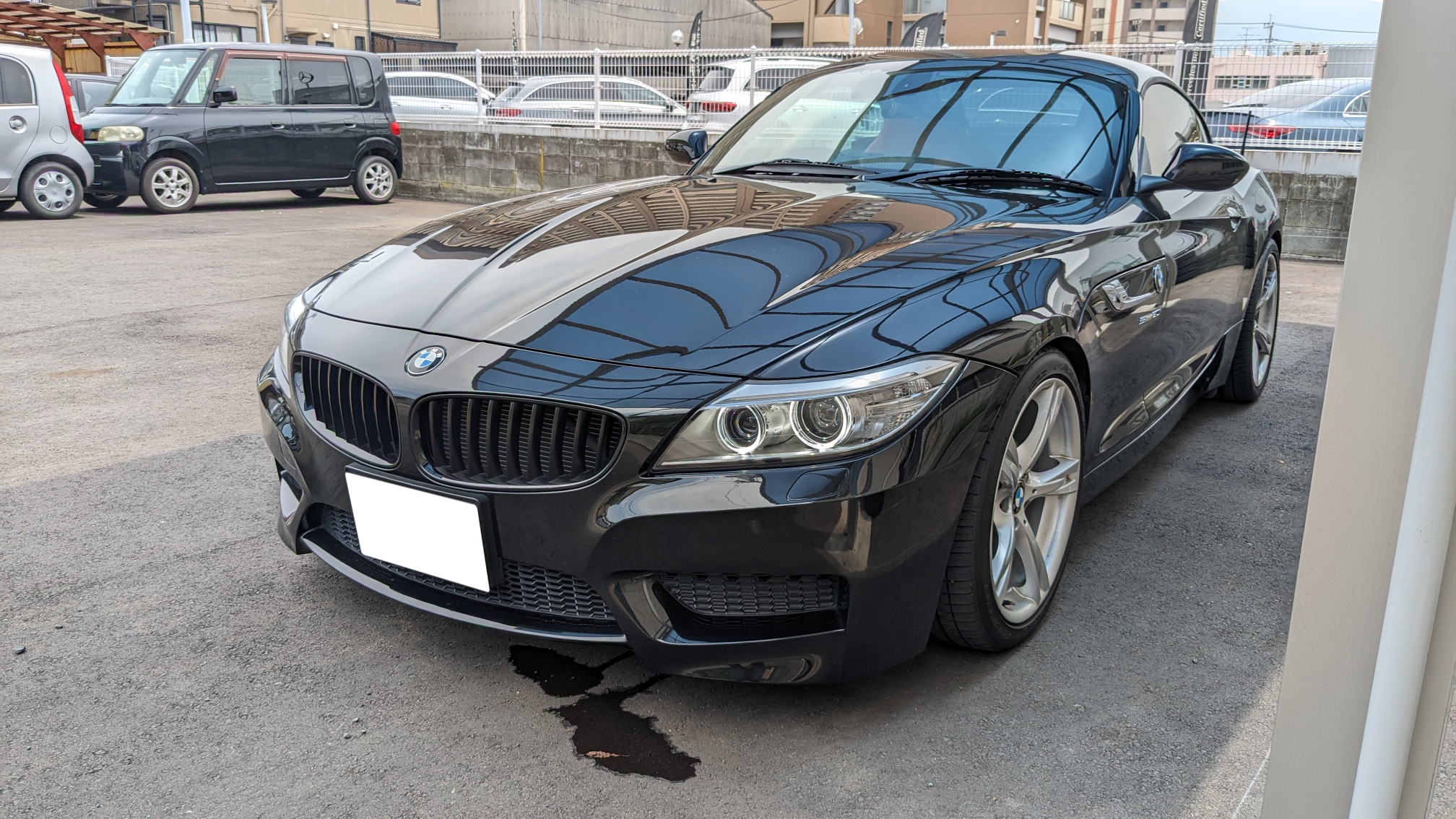 BMW E89 Z4 HELLA EVIDIS施工、F11 523d カウルトップカバー交換、オイル交換などなど… | POLE POSITION
