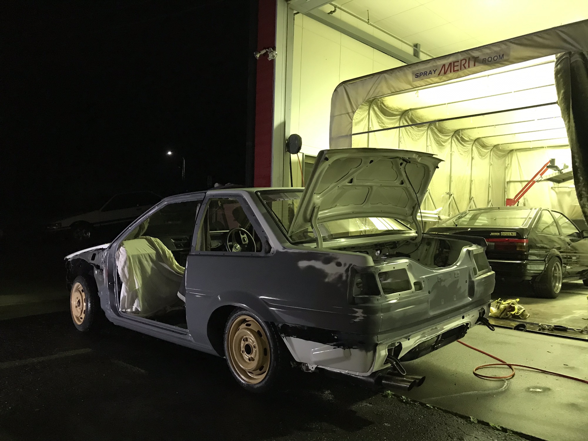 福岡県K様AE86全塗装入りま〜す！！ | Racing Service YASU ~total tuning proshop~