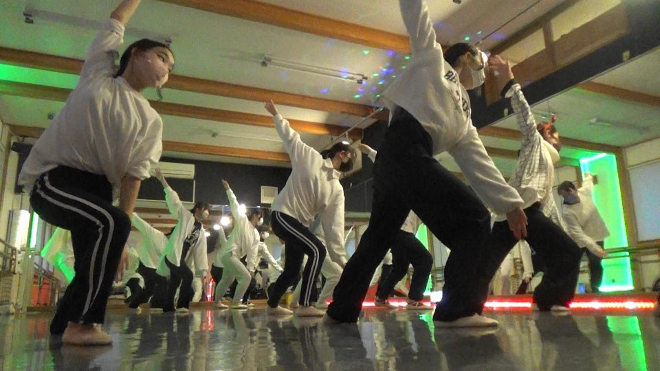 バレエの基礎を使ったクラス。TANZ（苫小牧ダンス教室） | 【苫小牧ダンス教室】TANZ DANCE STUDIO（タンツ）