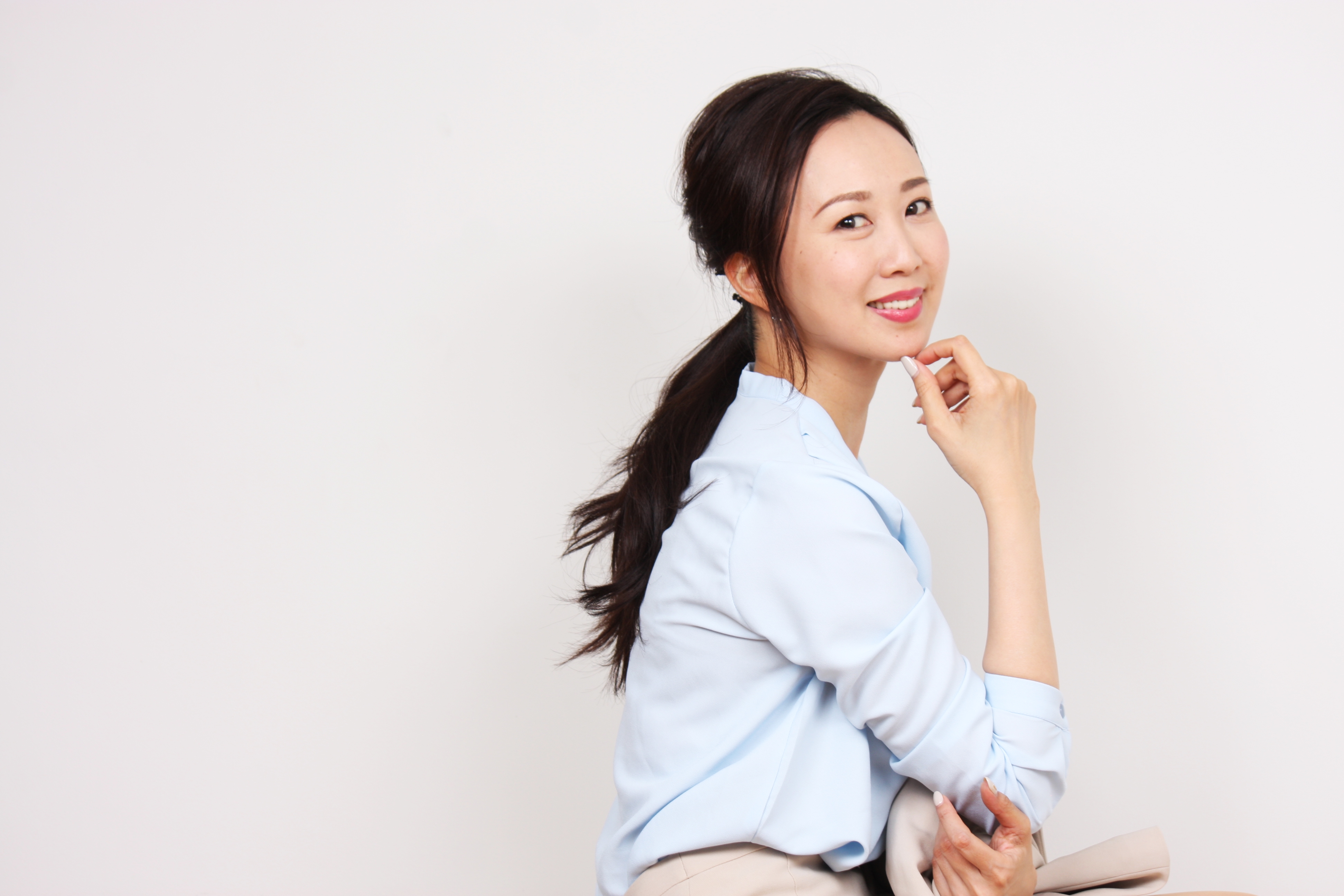 Profile | Anna Sako Official Website