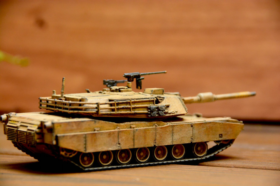 [戦車塗装] M1E1 エイブラムス(1/72) を砂漠風に塗装する | Learn and Be Curious