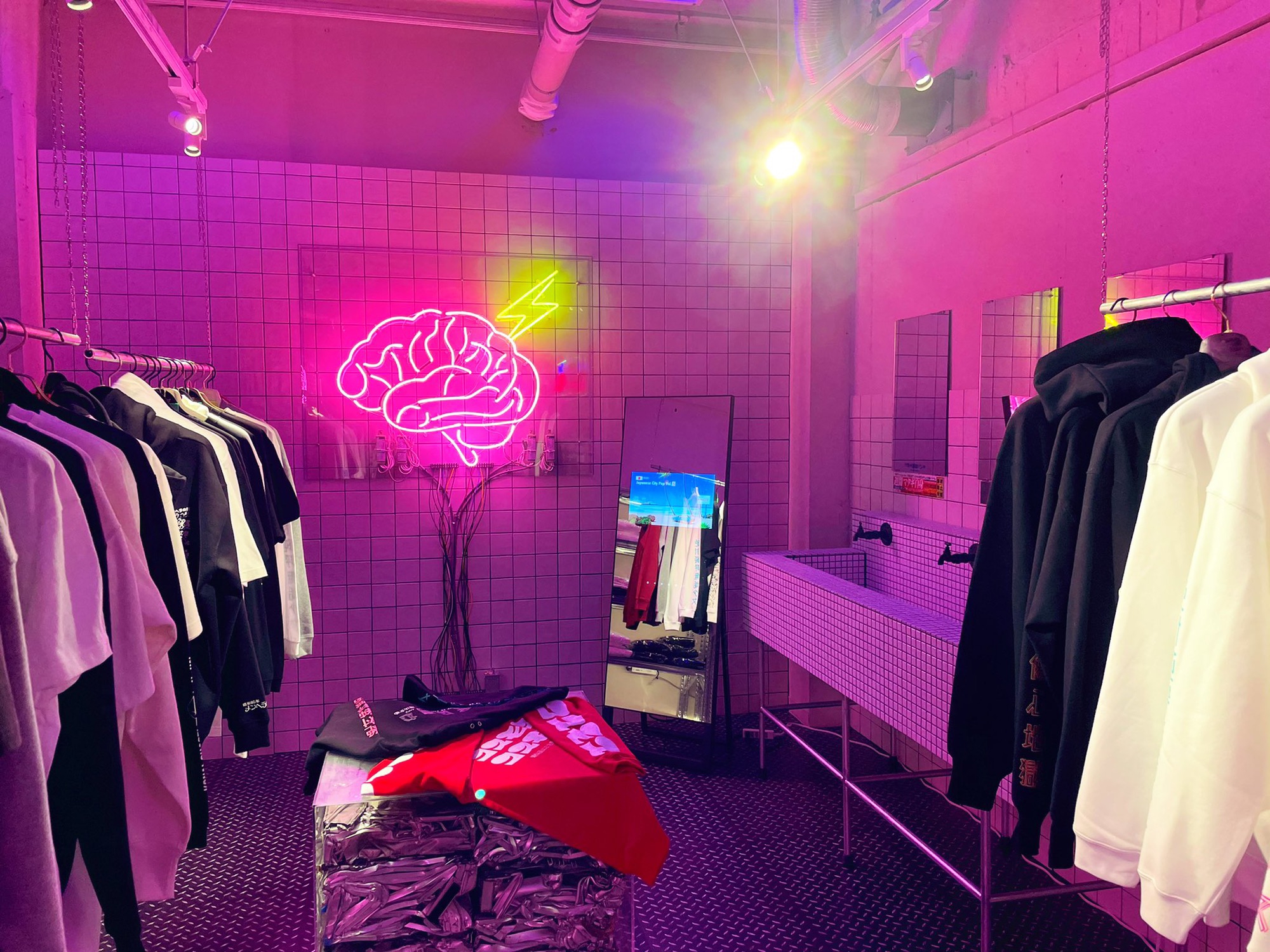 works | THE ART OF NEON