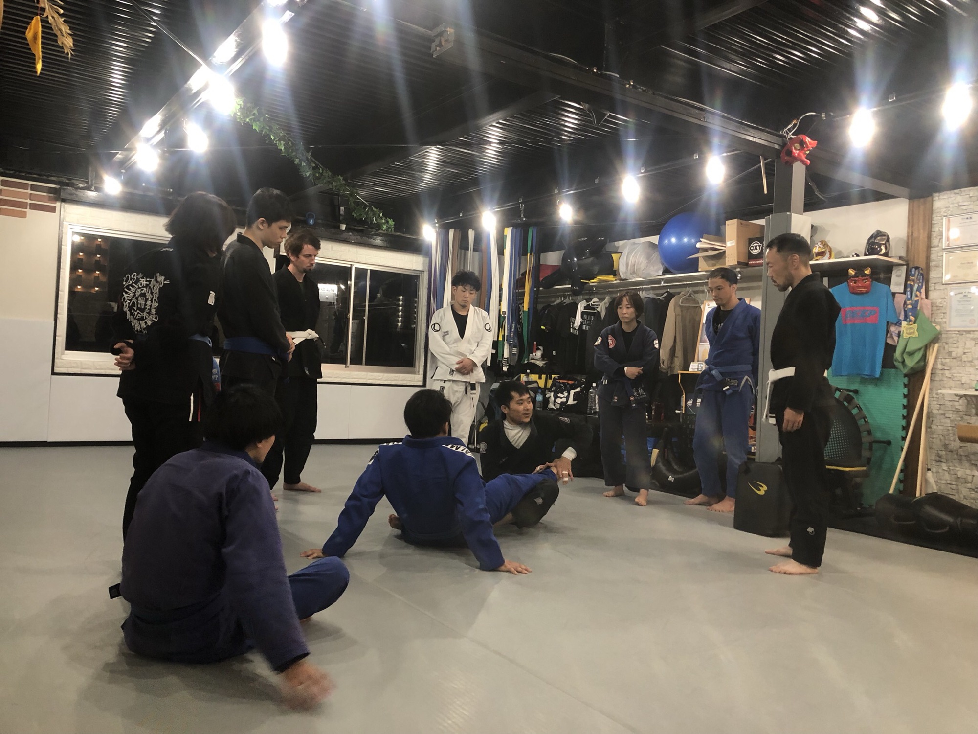 シングルレッグ ️ガード！ | 【京橋柔術】【INGLORIOUS GRAPPLERS OSAKA】IBJJF,JBJJF,JJFJ ...