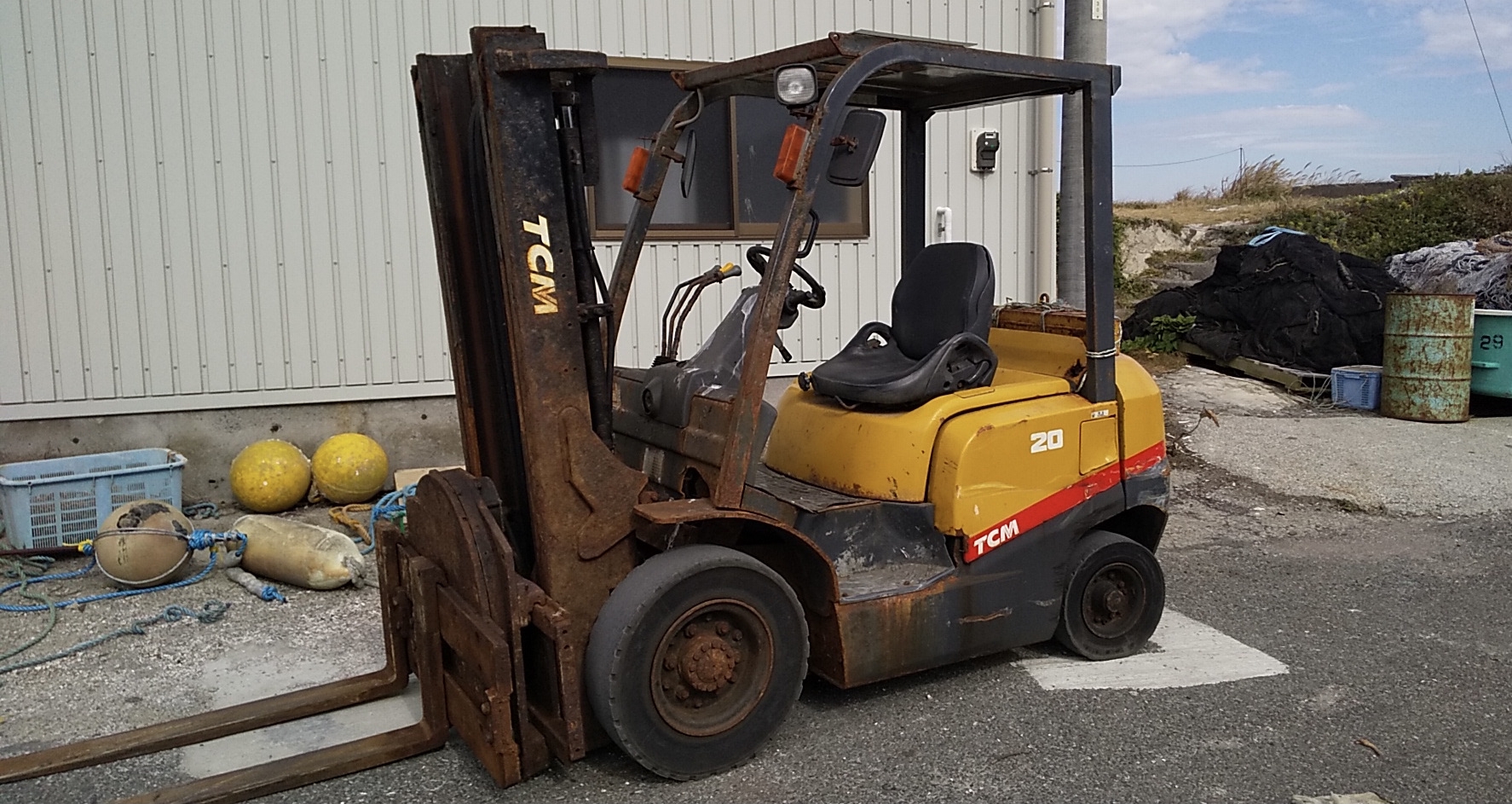 千葉県館山市のお客様より代替えの為、TCM FD20 回転フォークリフトを買取り致しました。 | フォークリフト中古センター