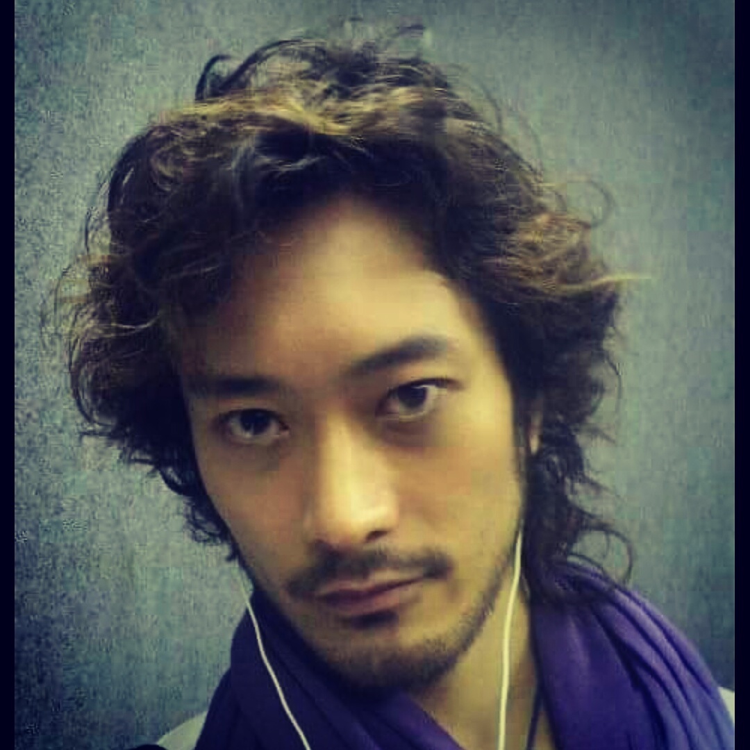 事務所に入ったときの写真 | SUTO JUNICHI OfficialWebsite