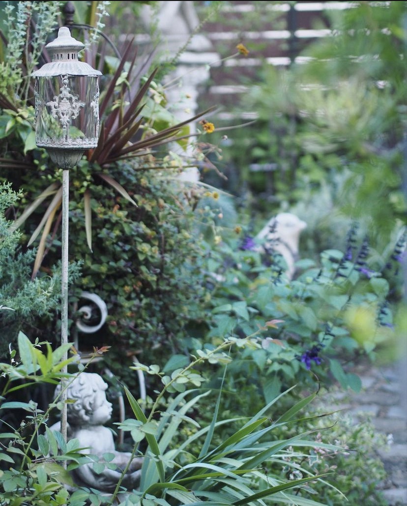 esschert design | gris garden plants