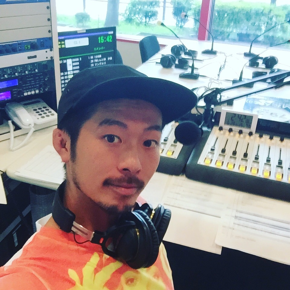 ラジオ時間外でもメッセージ受け付けてます。 | YUKI a.k.a. EARTH official web site